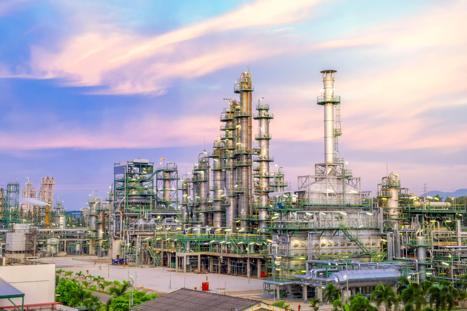 Catalysis in the Refinery - Petrogenium